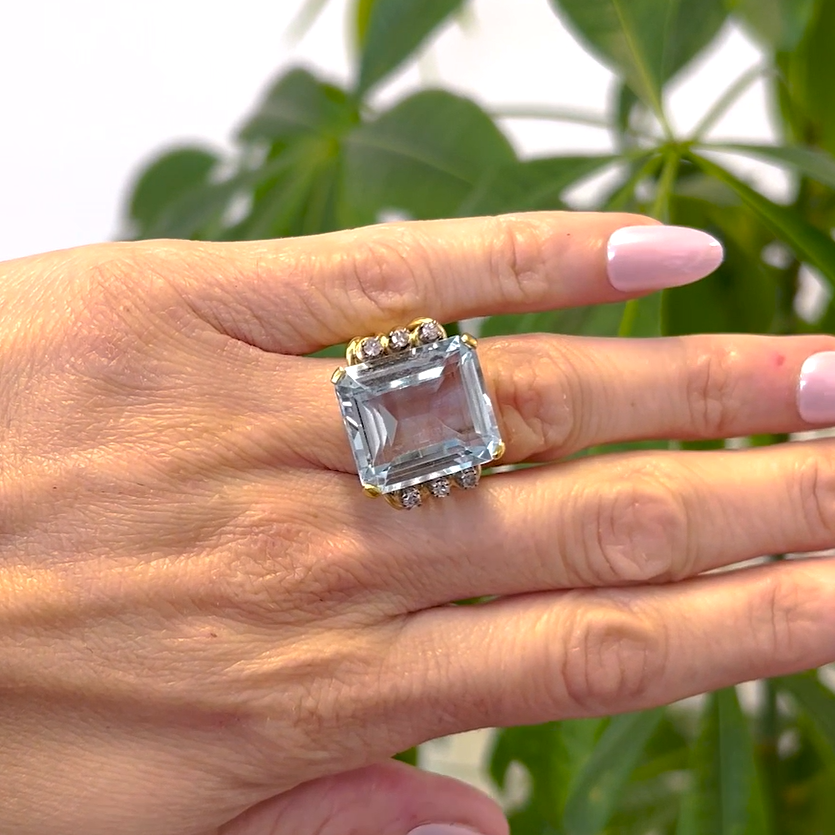 Vintage 20 ctw Octagonal Cut Light Blue Gemstone Cocktail Ring -joshin